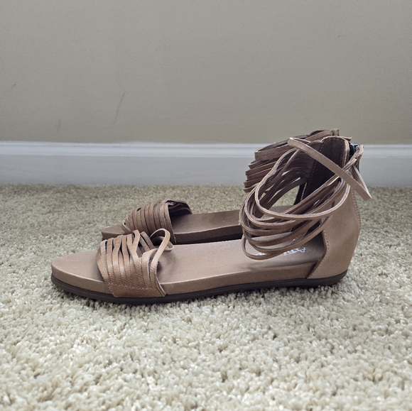 Antelope | Shoes | Antelope Tan Leather Sandals Womens Eu 38 Us 775 ...
